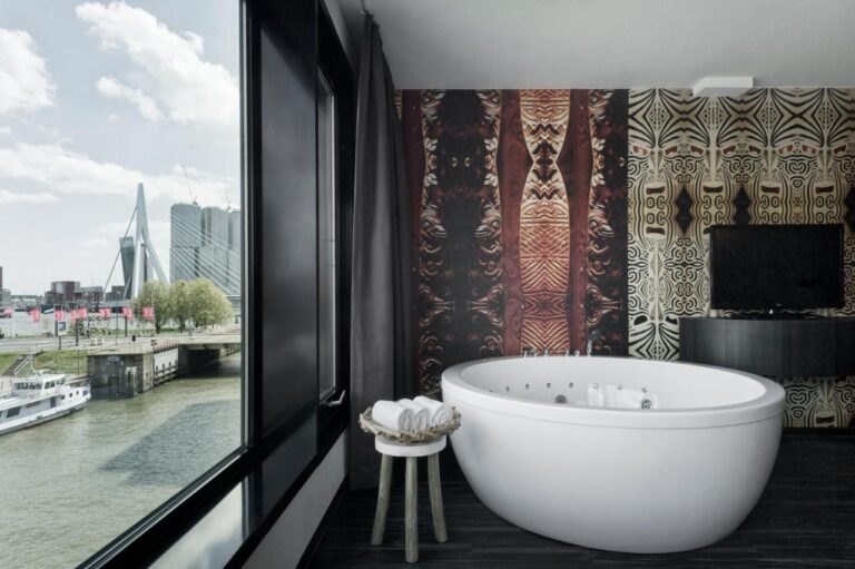 🛁 Hotels in Rotterdam met Jacuzzi op Kamer
